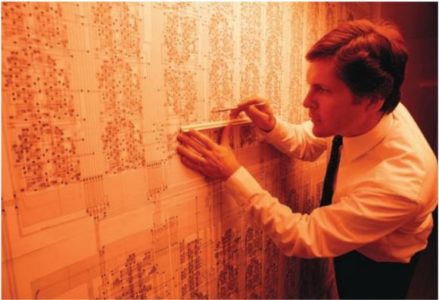 Integrated Circuit (IC) | Construction, History & Types | Electrical ...